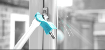 Unlock, open, close windows safely. Window opening / reach aid / gadget ...