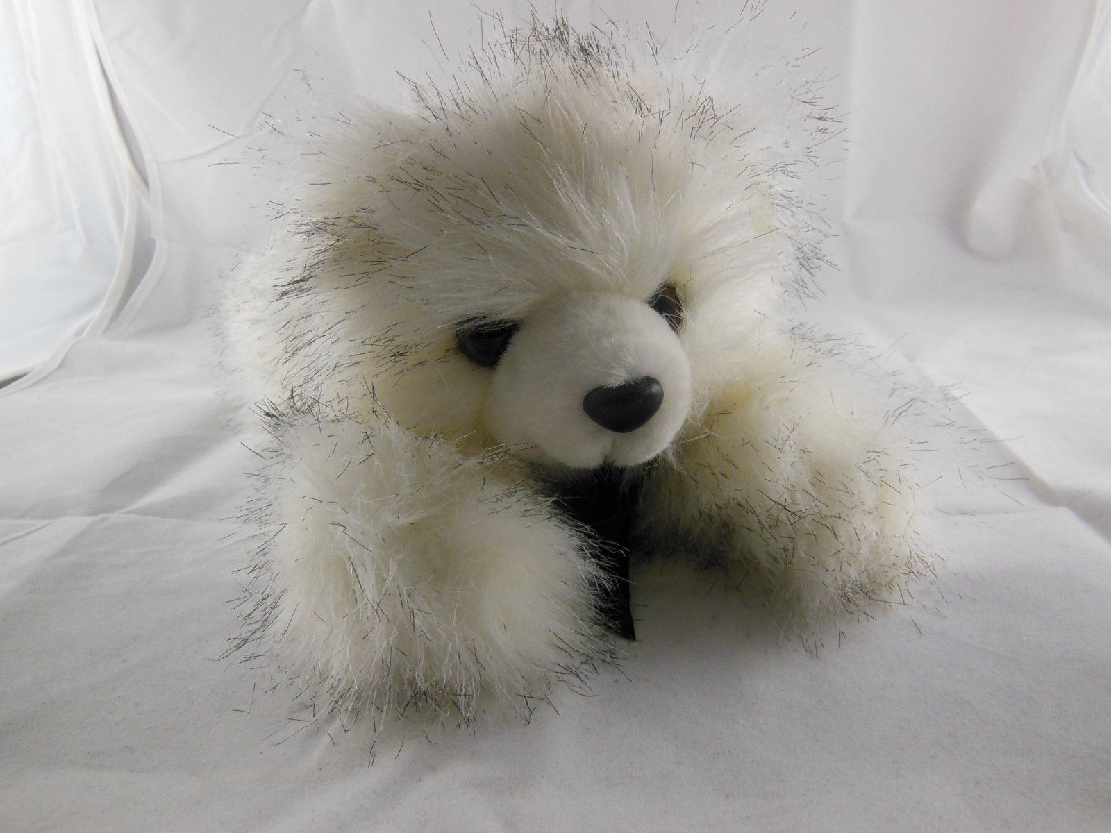 1988 Purr-Fection By MJC White with black tips longer fur pile Bear ...