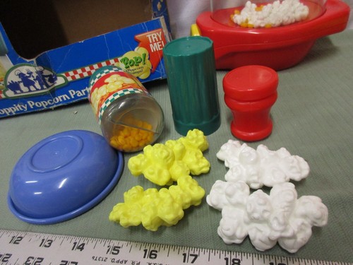 Fisher Price Fun with Food Poppity popcorn kernel buttery white box set ...