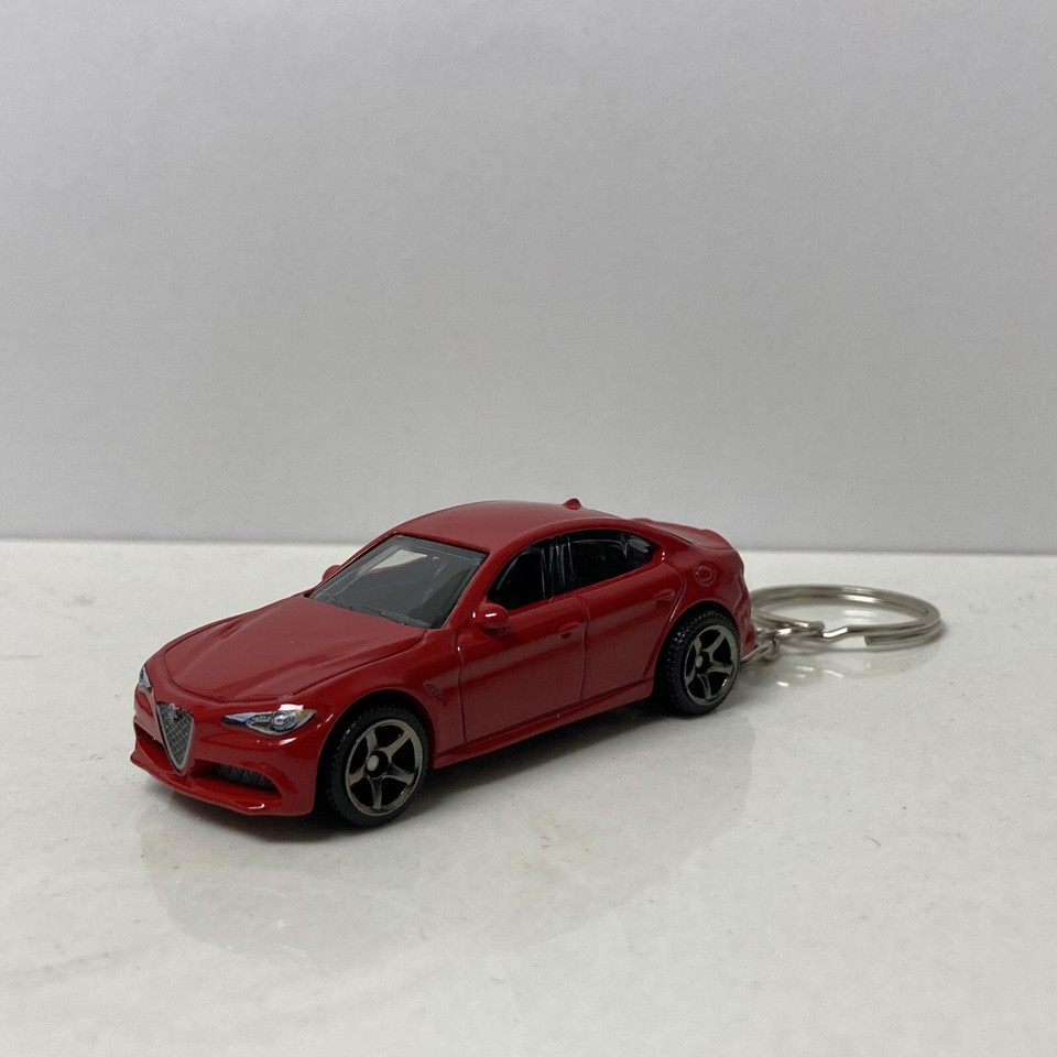 RARE KEY CHAIN RED ALFA ROMEO GIULIA CUSTOM LIMITED EDITION 2016 2017 ...