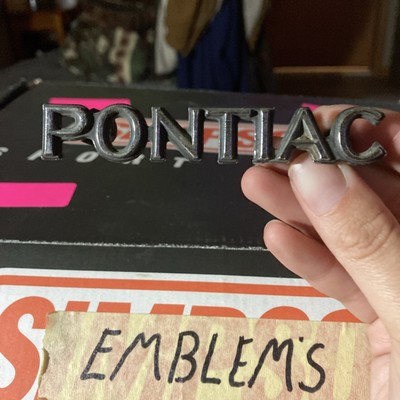 OEM Pontiac Script Emblem 1700897 | eBay