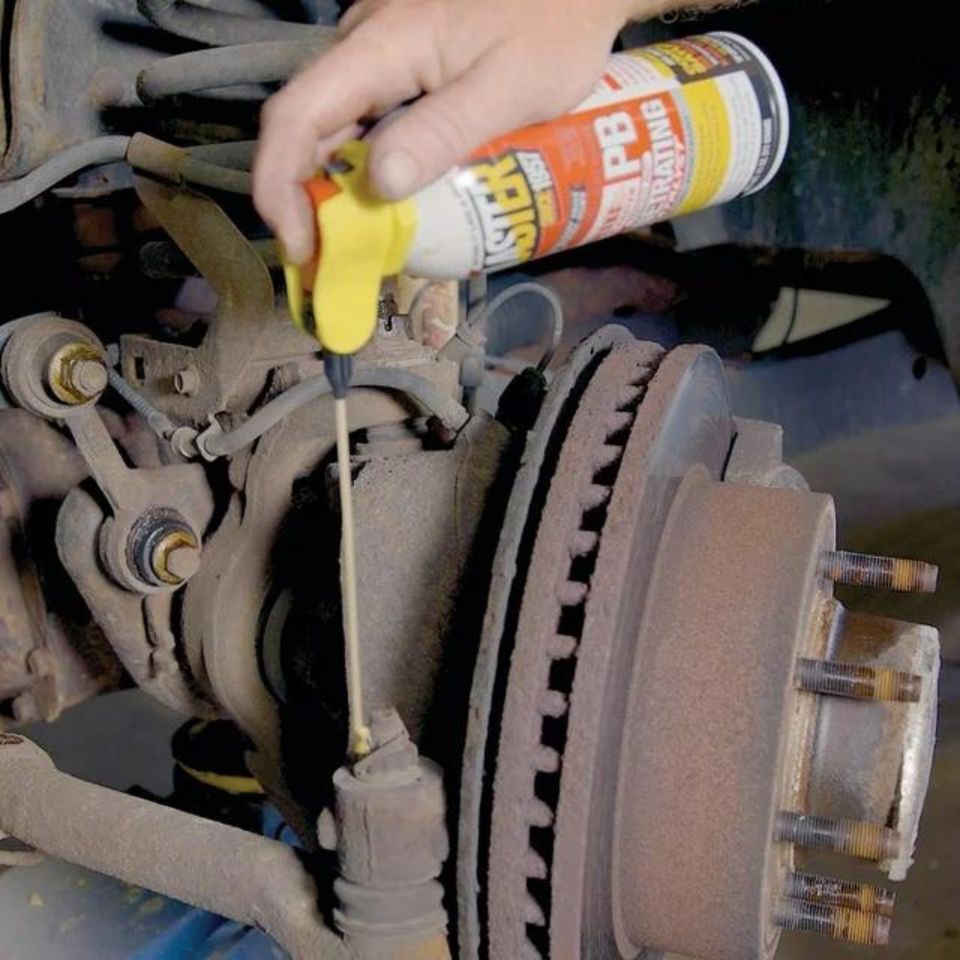PB Blaster Penetrating Oil Rusted Seized Bolts Lubricant Spray 11 oz ...