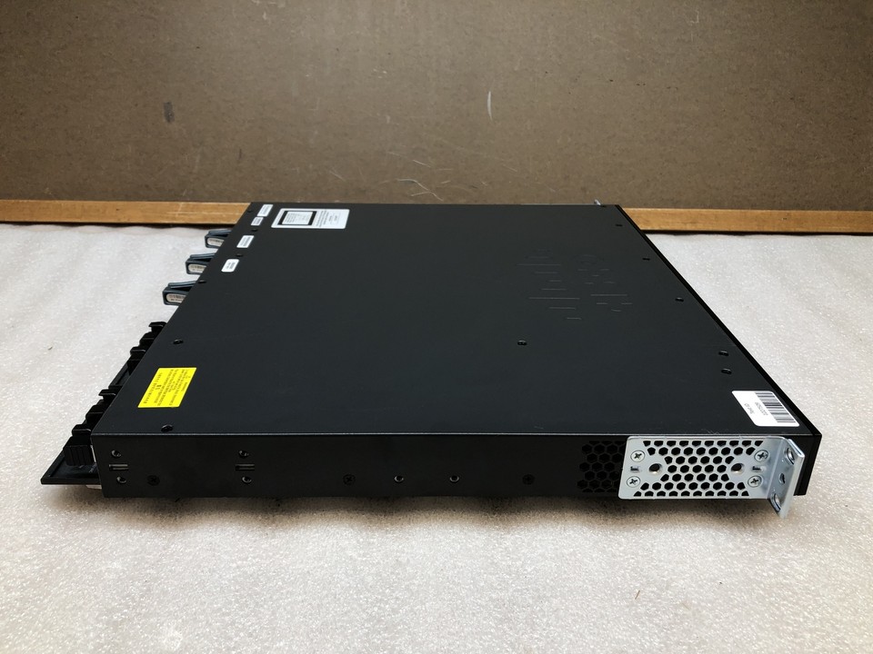 Cisco Catalyst 3650 24 PoE+ 4X1G WS-C3650-24PS-S V03 Gigabit Switch ...
