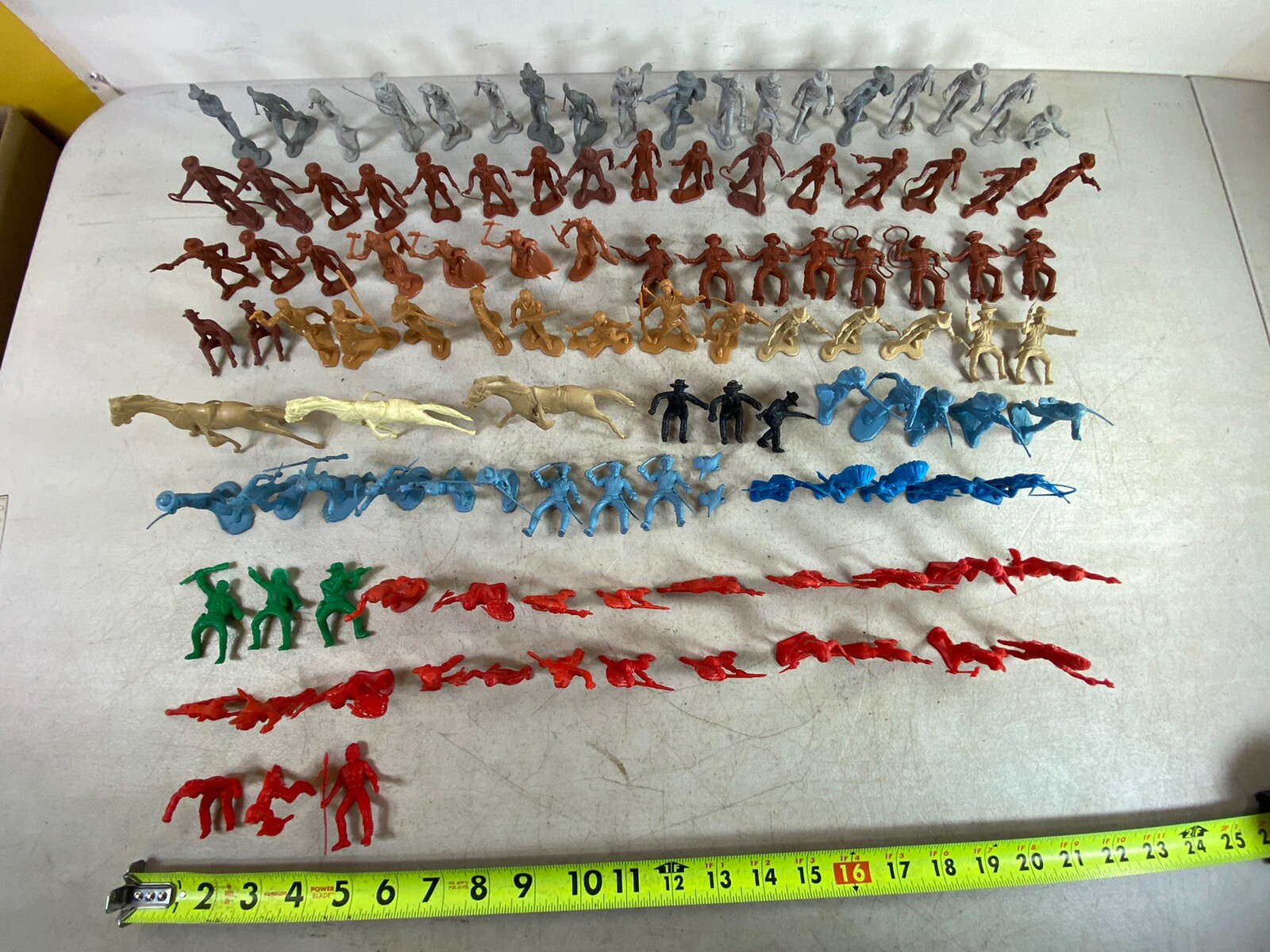 HUGE MPC Marx Vintage Toy Soldiers Cowboys & Indians troops Lot 17E88 ...
