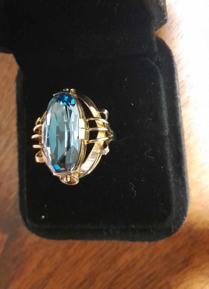 VINTAGE RETRO 💖💖 Unique Art Ring 8ct Yellow Gold Blue Topaz Ring 7gm ...