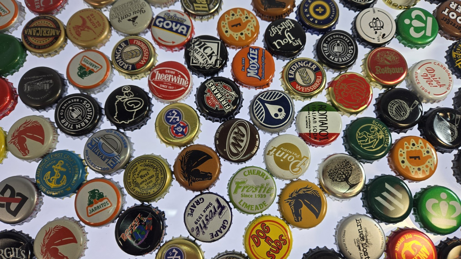 80 Bottle Caps - Unique Beer Caps, No Duplicates, No Dents. bar crafts ...