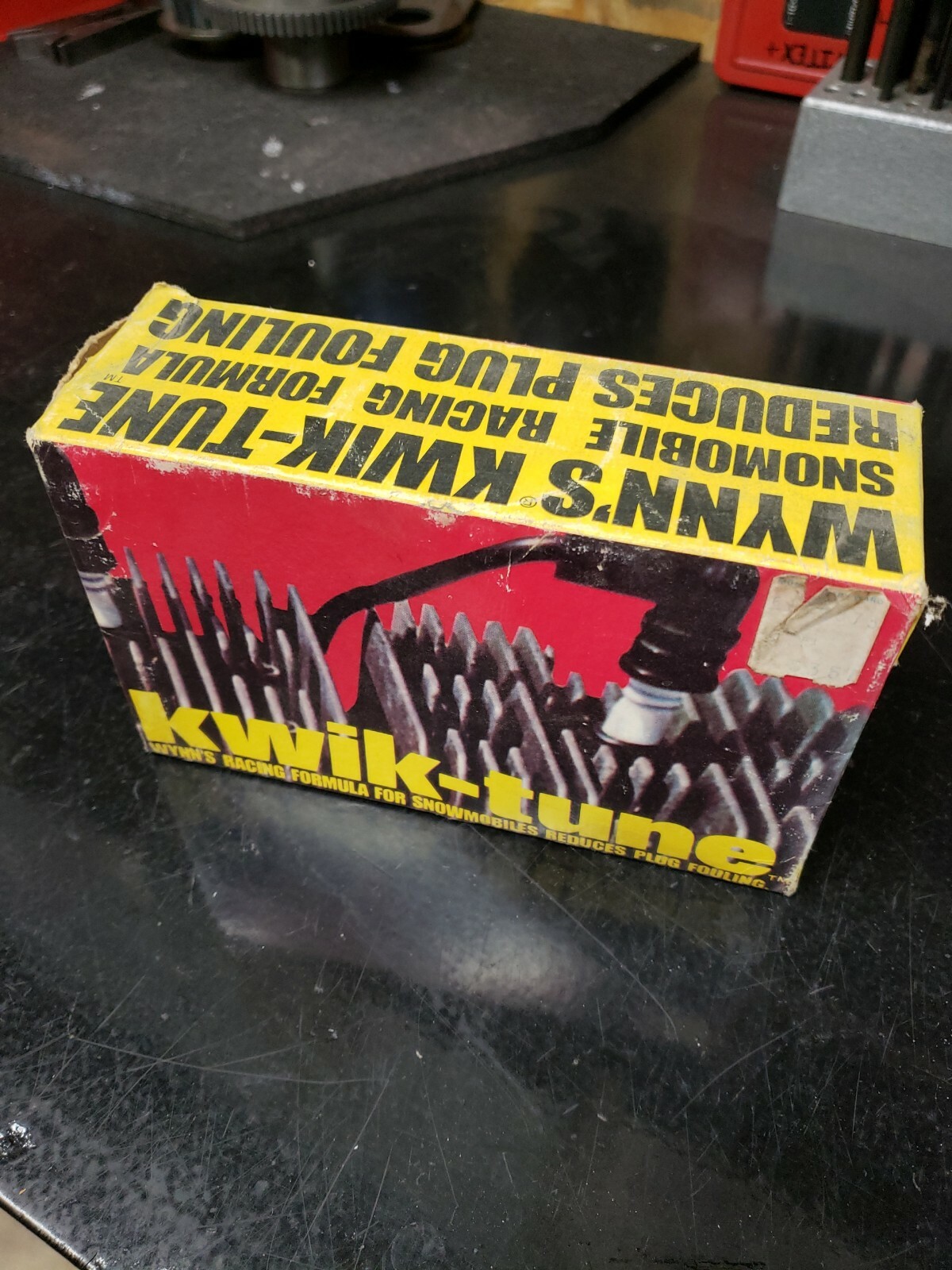 Vintage Wynn's kwiktune SNOWMOBILE RACING additive box of 3 . Unopened ...