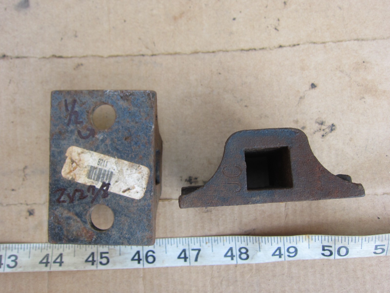Betts B711 ½"x¾" Hole, 2"x2⅞" Base Mud Flap Bracket Lot of 2, Used | eBay