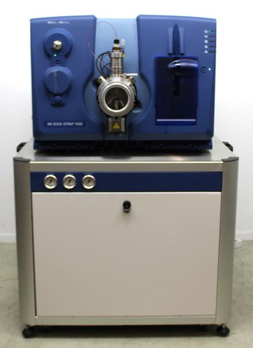 Applied Biosystems Sciex QTRAP 5500 Mass Spectrometer System with M ...
