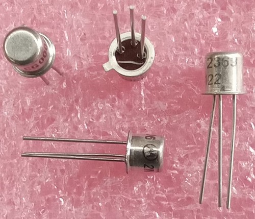 100x 2N2369 Stmicroelectronics Qualifié Transistors All Nouveau En The ...