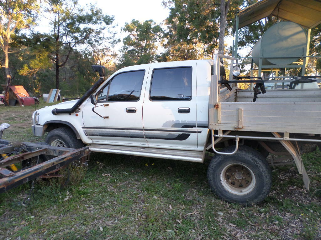 1995 Toyota Hilux 4x4 Sunraiser Wheel Set S/N# V6644 BF3332 | eBay
