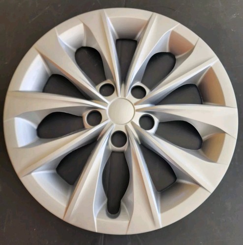 NEW 2015-2017 Toyota Camry Premium Replica 16-inch Silver Hubcap 61175 ...