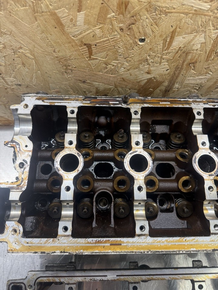 Volkswagen Golf Mk5 GTI ED30 2.0 Tfsi BYD Cylinder Head 06F103373A ...