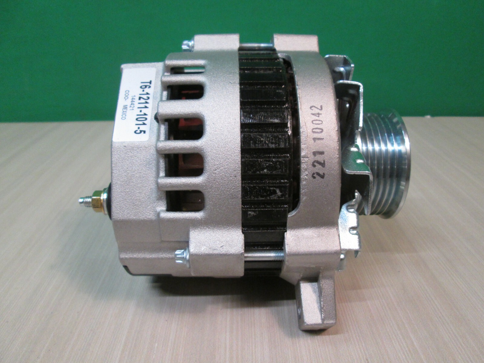 Delco Remy T6-1211-101-5 12V 100 AMP Alternator For Tug MA DIXMN (Tug ...