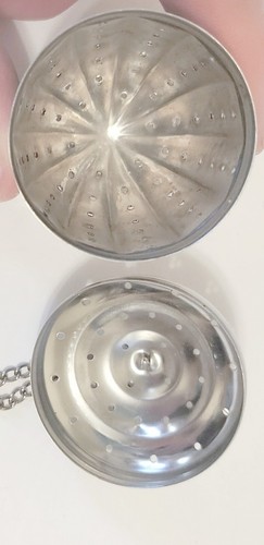 VTG Metal Loose Leaf Tea Infuser/Steeper with Chain and Hook Preowned ...