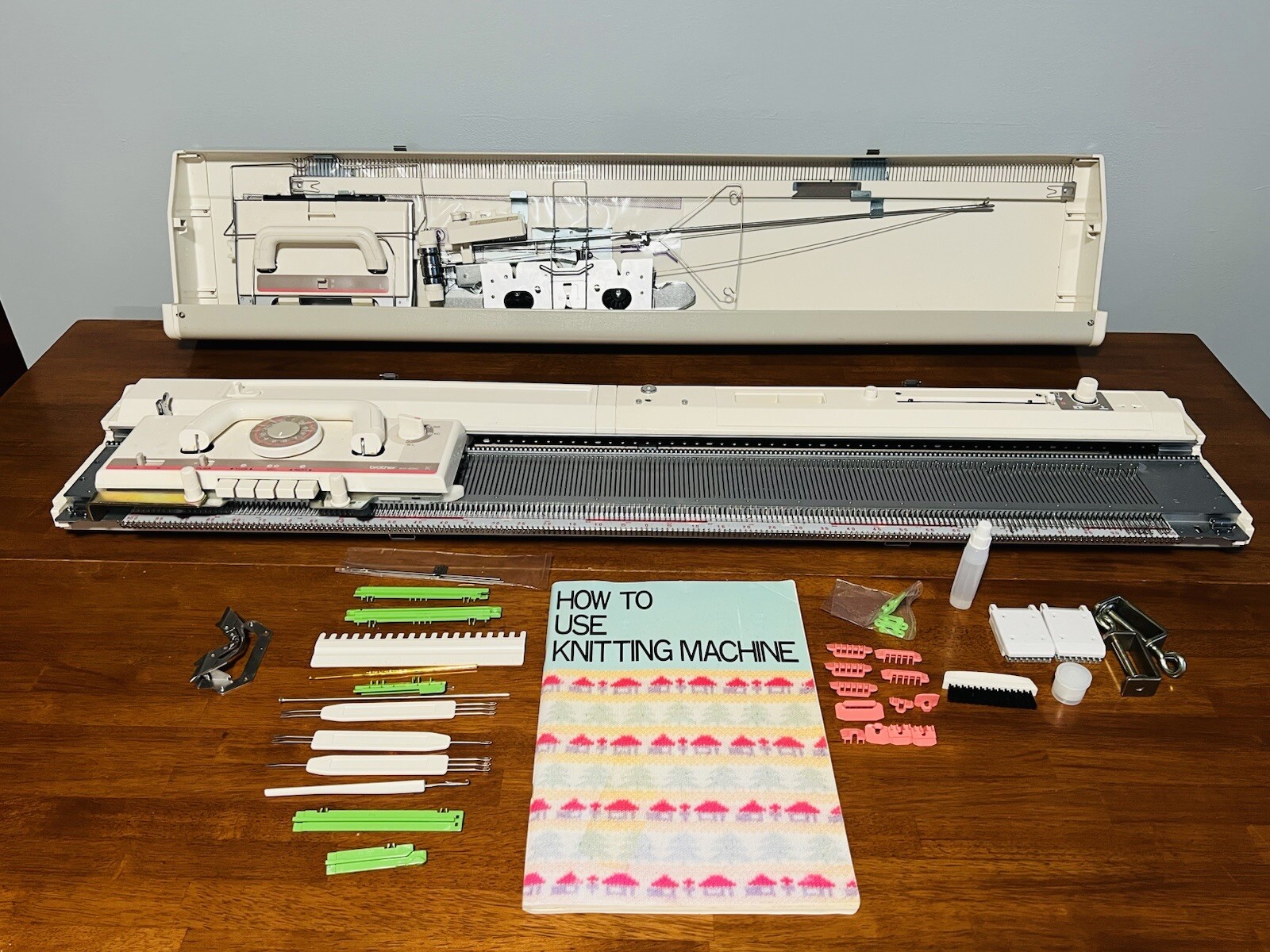 Brother KH 890 Knitting Machine With Lots Of Extra And Case. | eBay