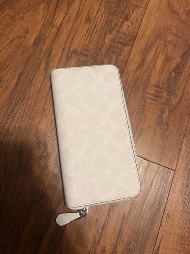 Coach X Marvel White Leather Zip Around Wallet | eBay