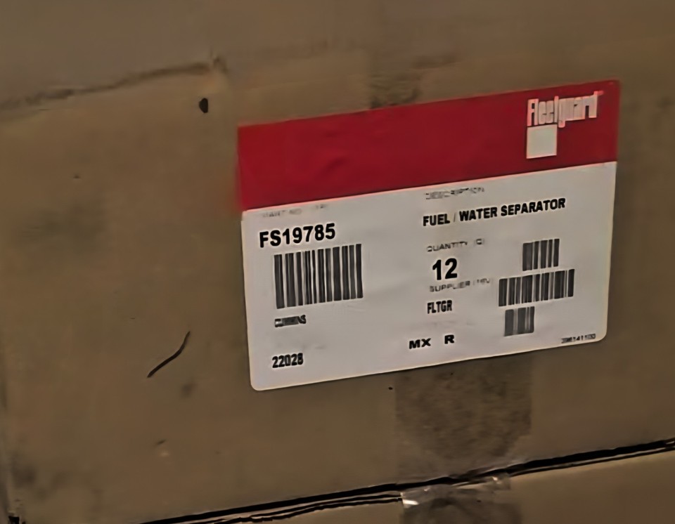 FLEETGUARD FS19785 Fuel Filter 12/Pack | eBay