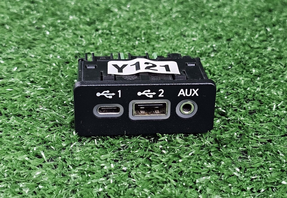 28023-6CA1A Nissan Altima 2019-2022 USB and Type C Audio Auxiliary Jack ...