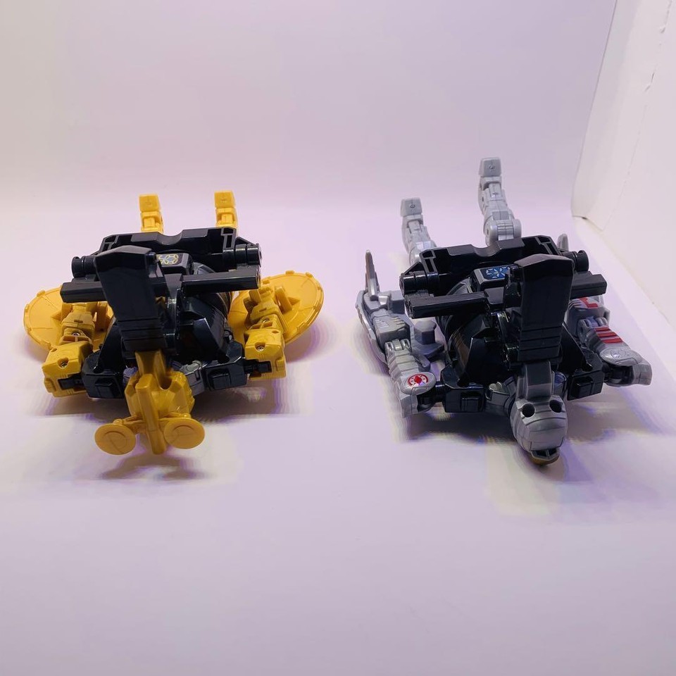 Power Rangers Cosmic Fury Kyuranger DX Gold & Cobra Megazord Set BANDAI ...