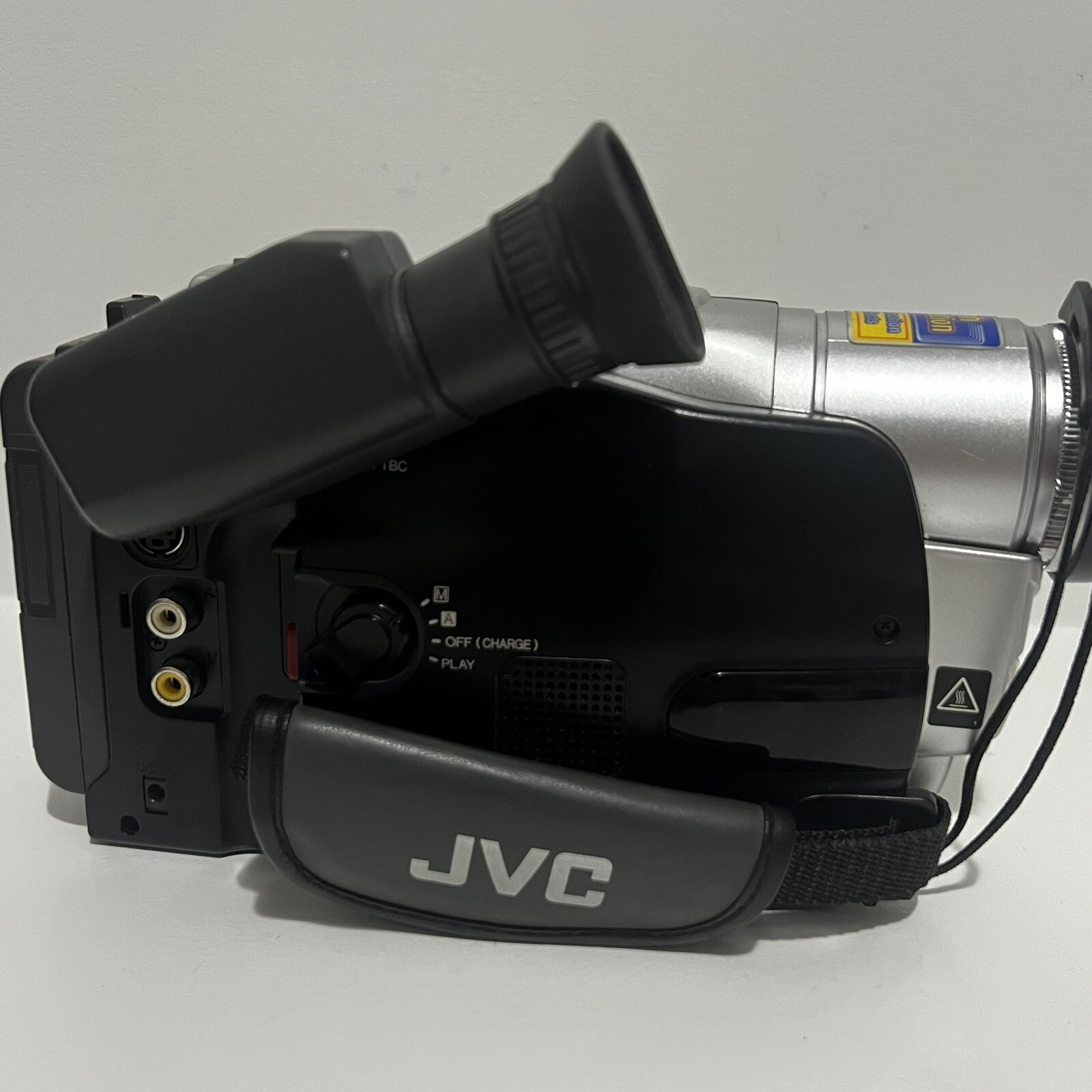 JVC Super VHS Compact Camcorder GR-SXM750U with Carrying Case | eBay