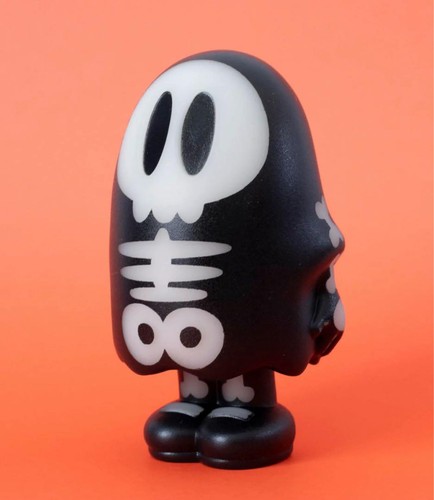 Nanashi no Obake chan Sofubi Glow in the Dark Skeleton Version | eBay