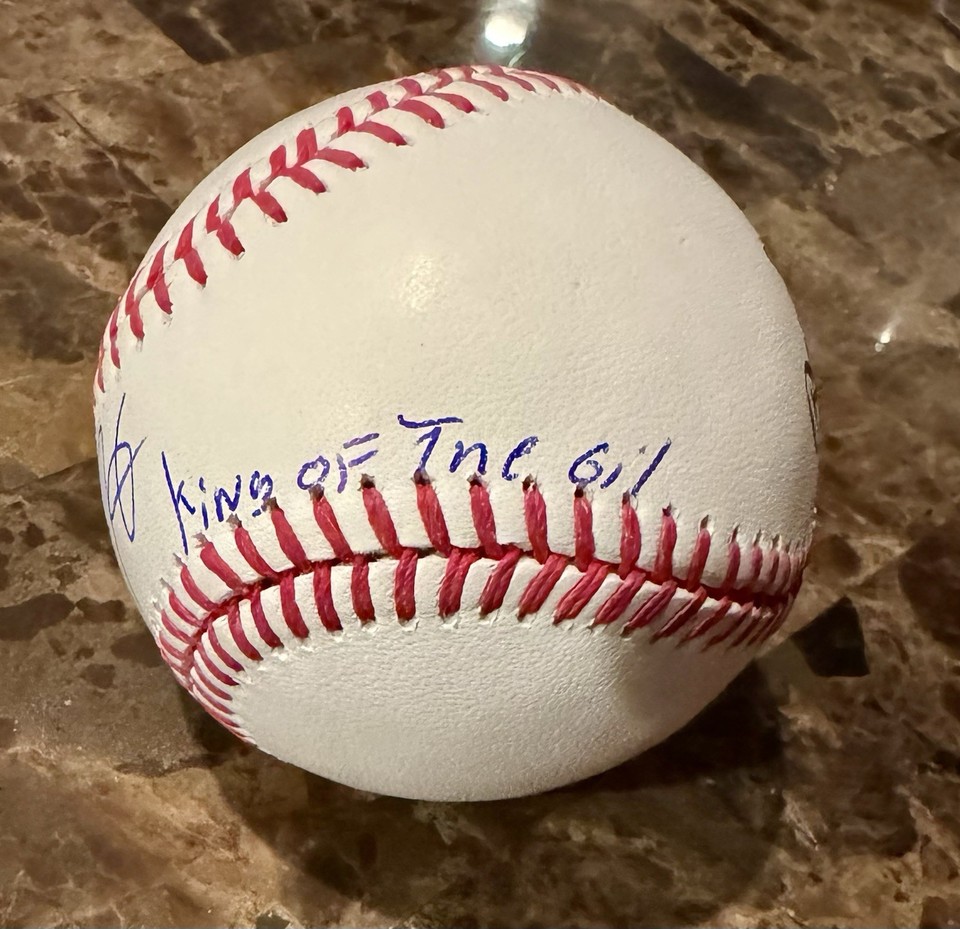 NY YANKEES 24’ ROOKIE OF THE YEAR LUIS GIL SIGNED BALL WITH KING OF THE ...