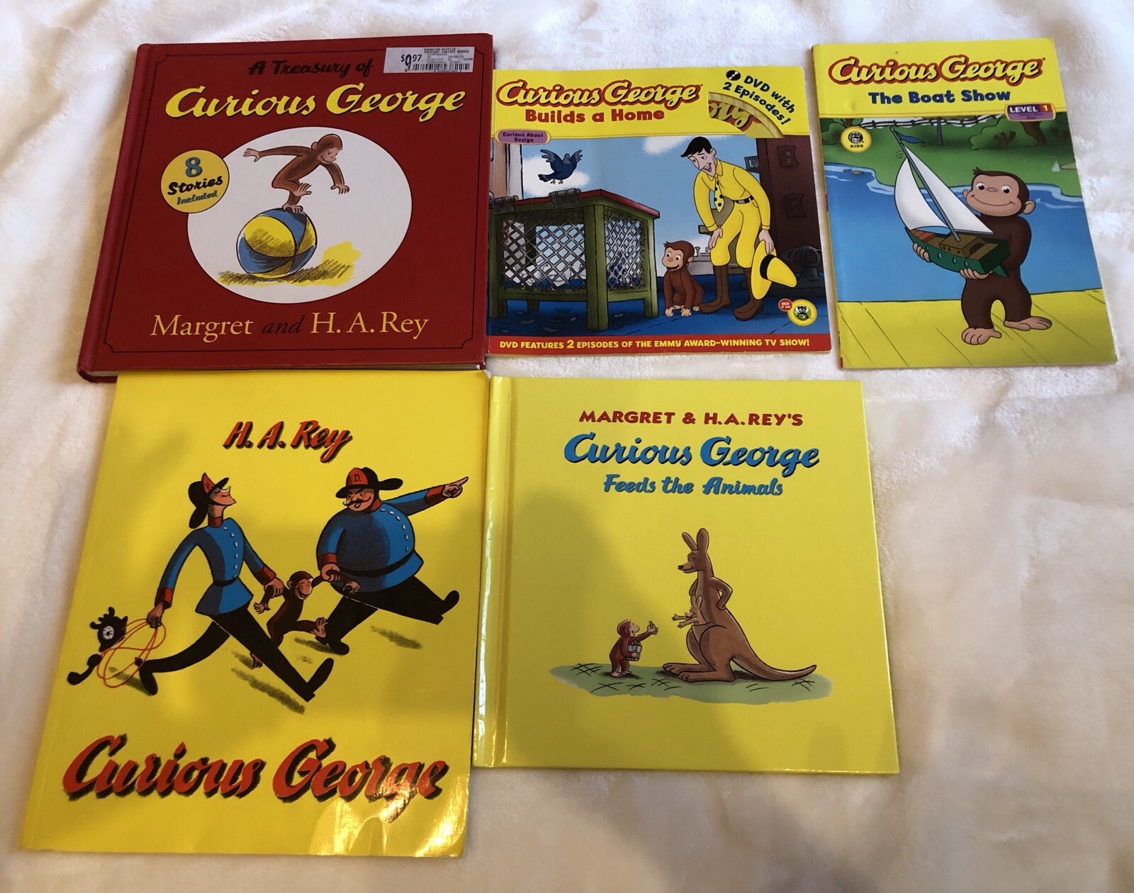 Curious George Books: A Treasury Of Curious George 8 Stories + 4 Books ...