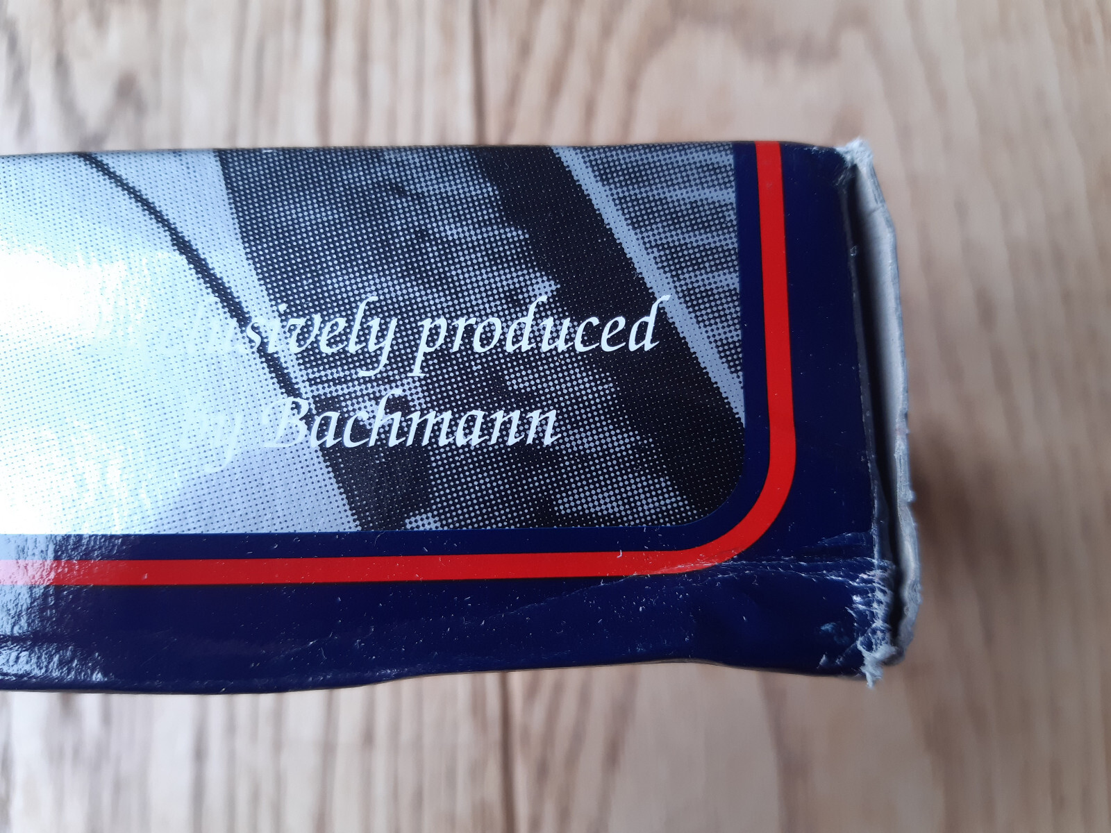 Bachmann 33-525 Set Of 3 Tank Wagons (Shell-Mex & BP) - "Tank Traffic ...