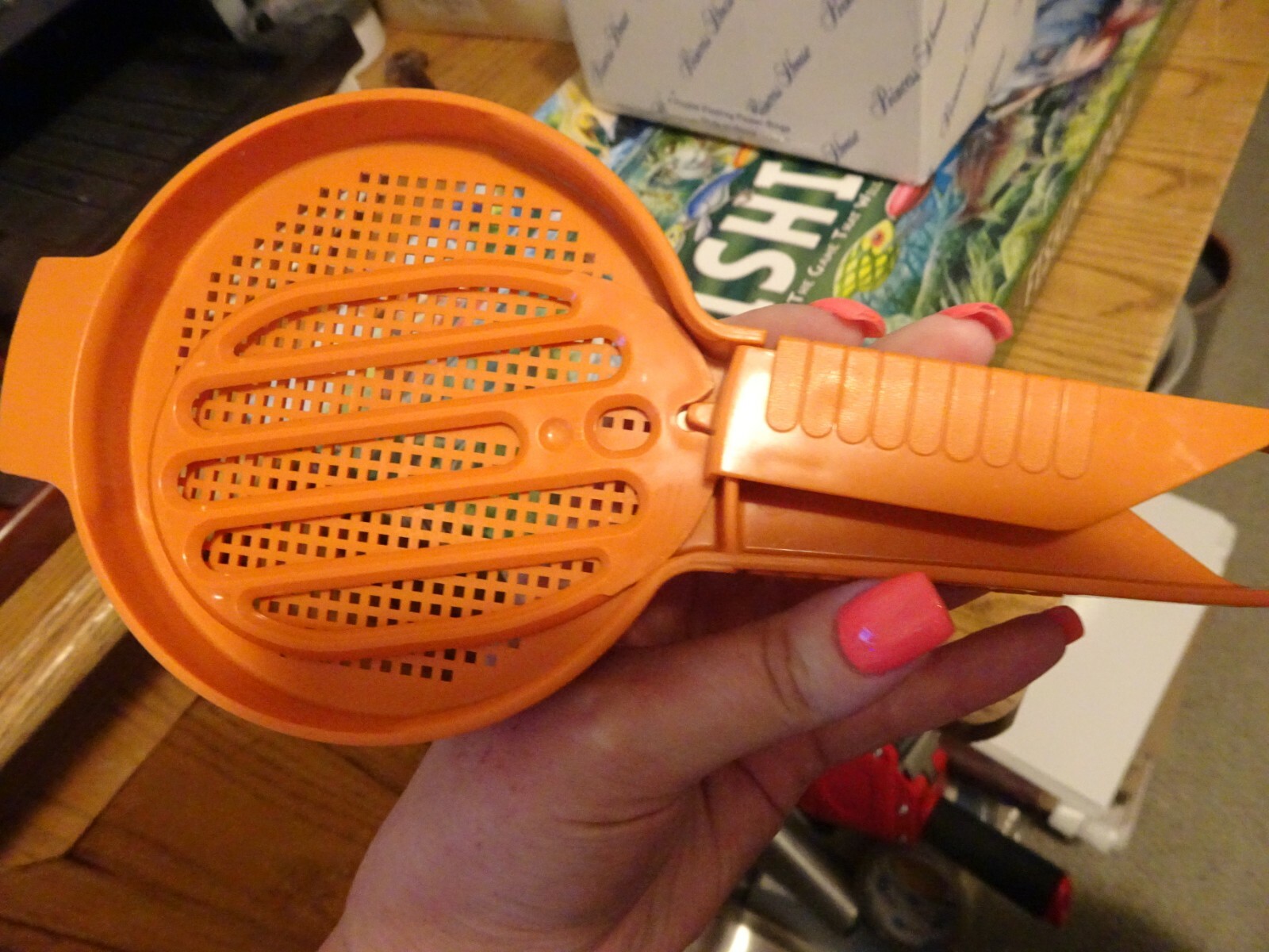 Vintage Tupperware Flour Sifter / "SIFT-IT" / Orange / # 1689 | eBay