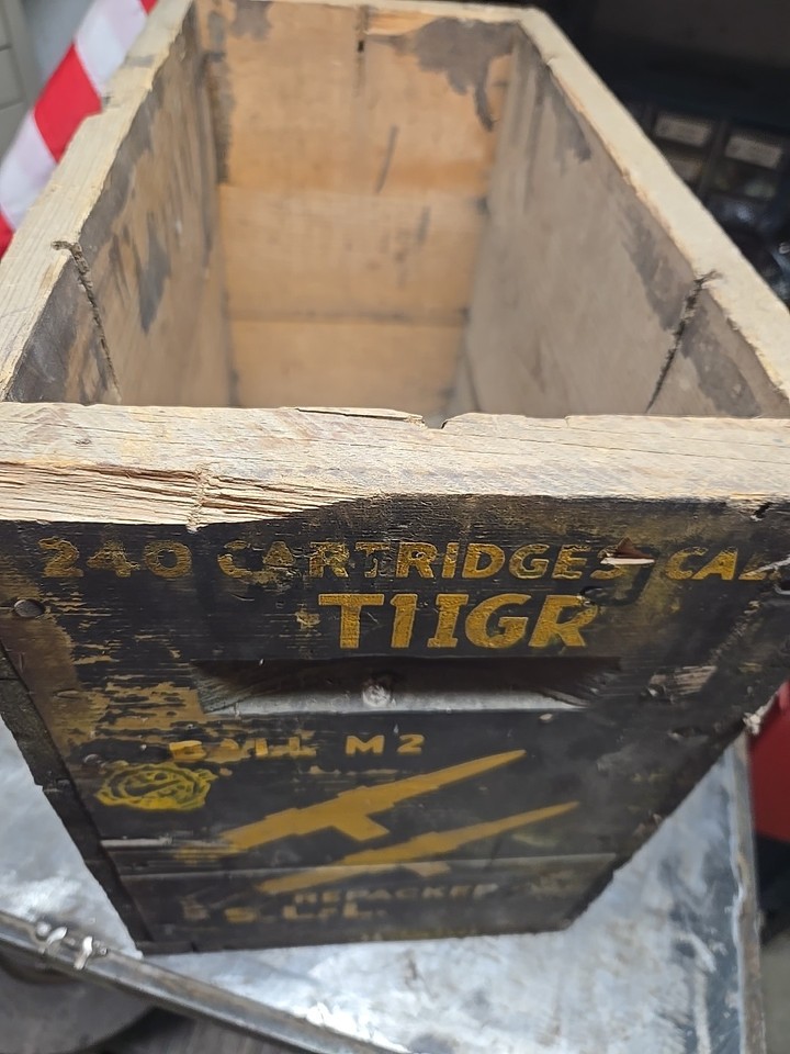 Vintage WWII .50 cal Wooden Ammo Crate Original M2 240 Cartridges T1IGV ...