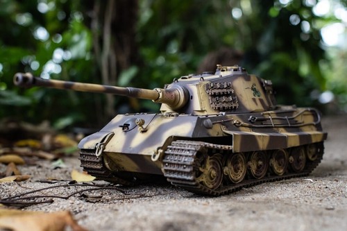 Tamiya King Tiger 1/16 panzerkampfwagen tiger II German Type VI Pro ...