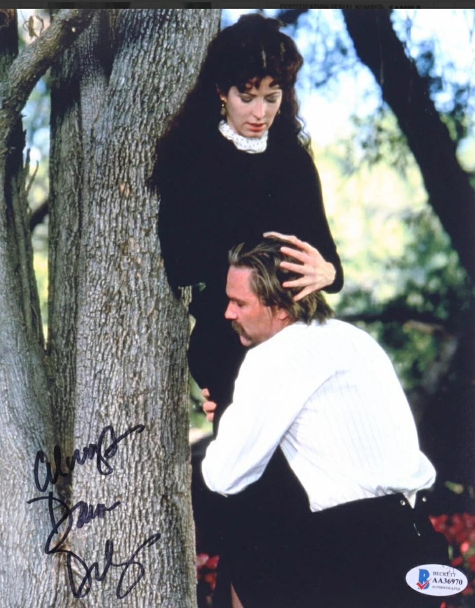 Pierre Tombale De Dana Delany