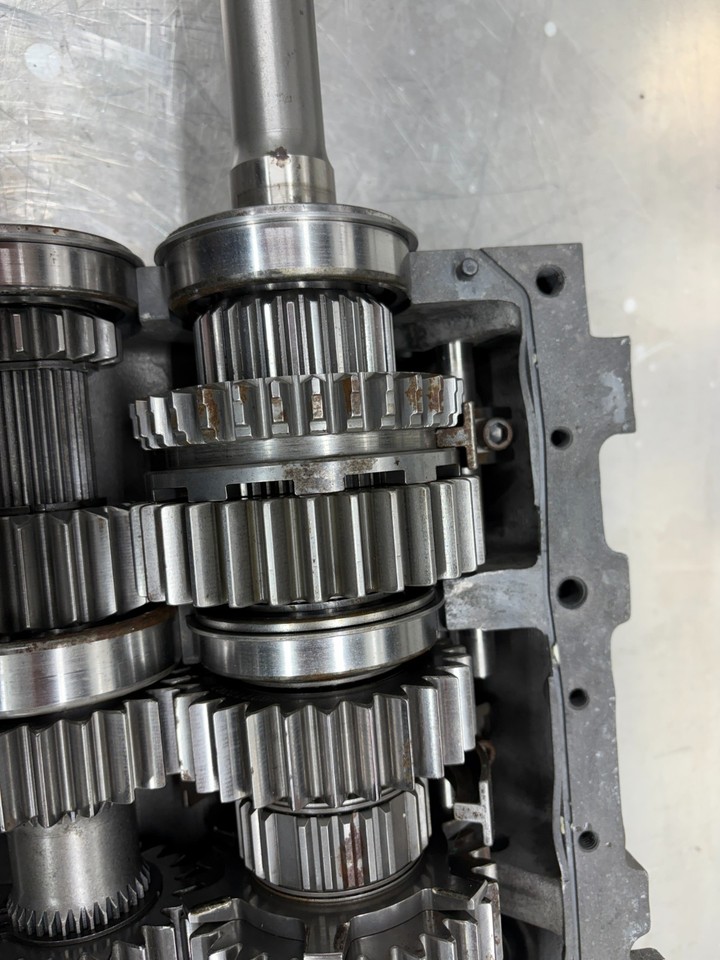 Jerico 5-Speed Dog Box Transmission 26-Spline GM Input – Parts or Core ...