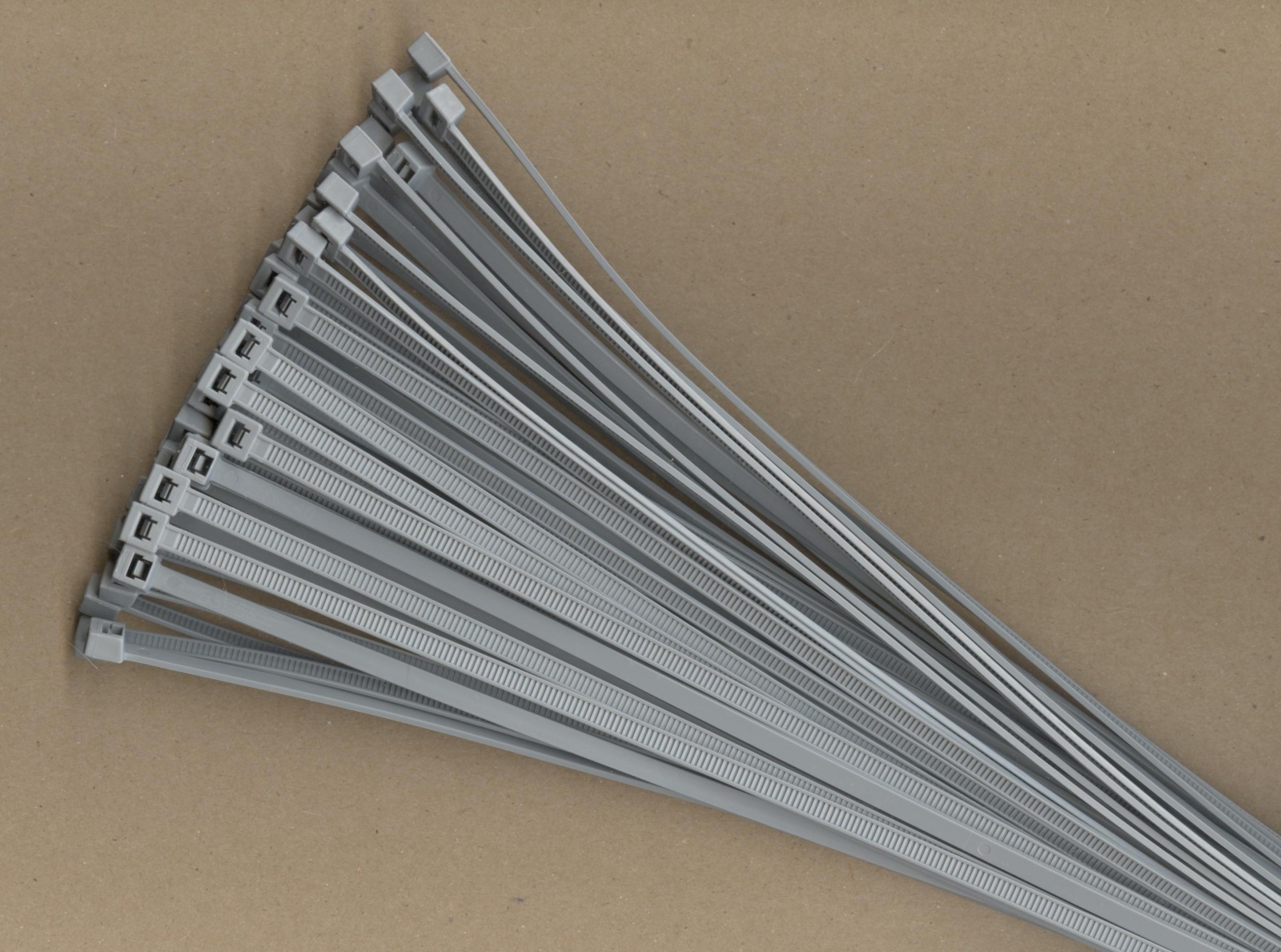 100 14" Inch Long 50# Pound Gray Grey Nylon Cable Zip Ties Ty Wraps ...