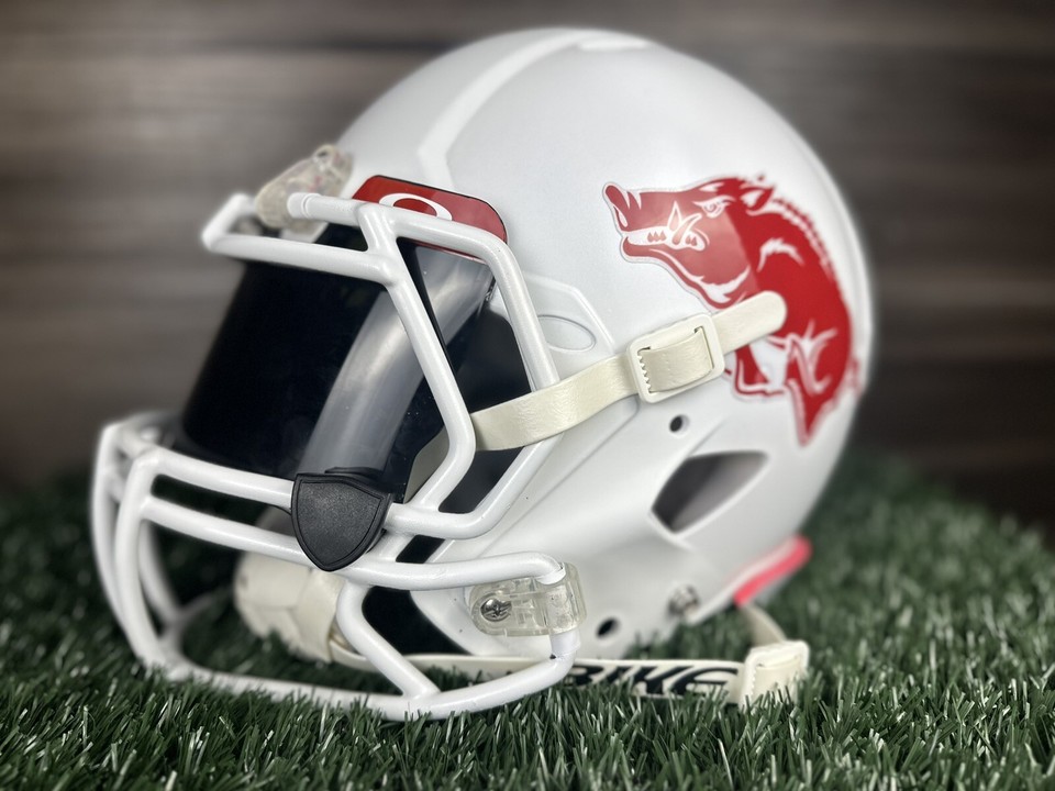 ARKANSAS RAZORBACKS Riddell Full Size Football Helmet Adult + golf ...