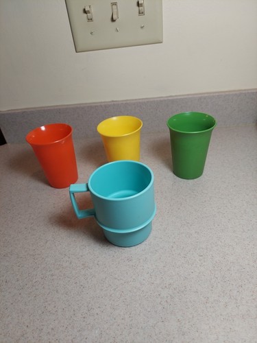 VINTAGE TUPPERWARE CUPS 7oz #109, YELLOW GREEN RED, 1312-50 BLUE CUP | eBay
