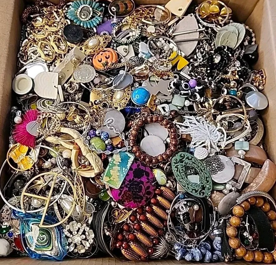 1 Full Pound Jewelry Vintage & Modern Lot Craft Junk Some Wear Resell ...