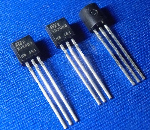 15pcs DIP Transistor X93003 ST TO-92 CC #A6-31.. | eBay