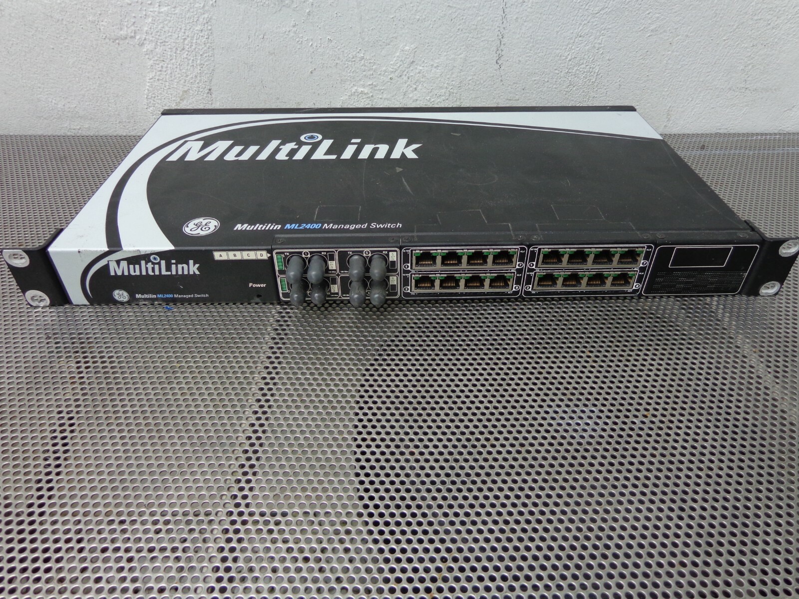 MultiLink ML2400 ML2400-F-AC-XX-A2-A4-A4-XX-X Managed Switch ...