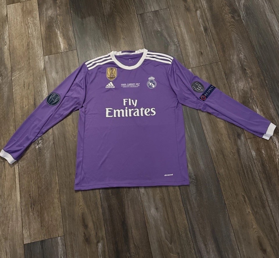 Cristiano Ronaldo Real Madrid 2016/17 Away Kit Purple Champions League ...