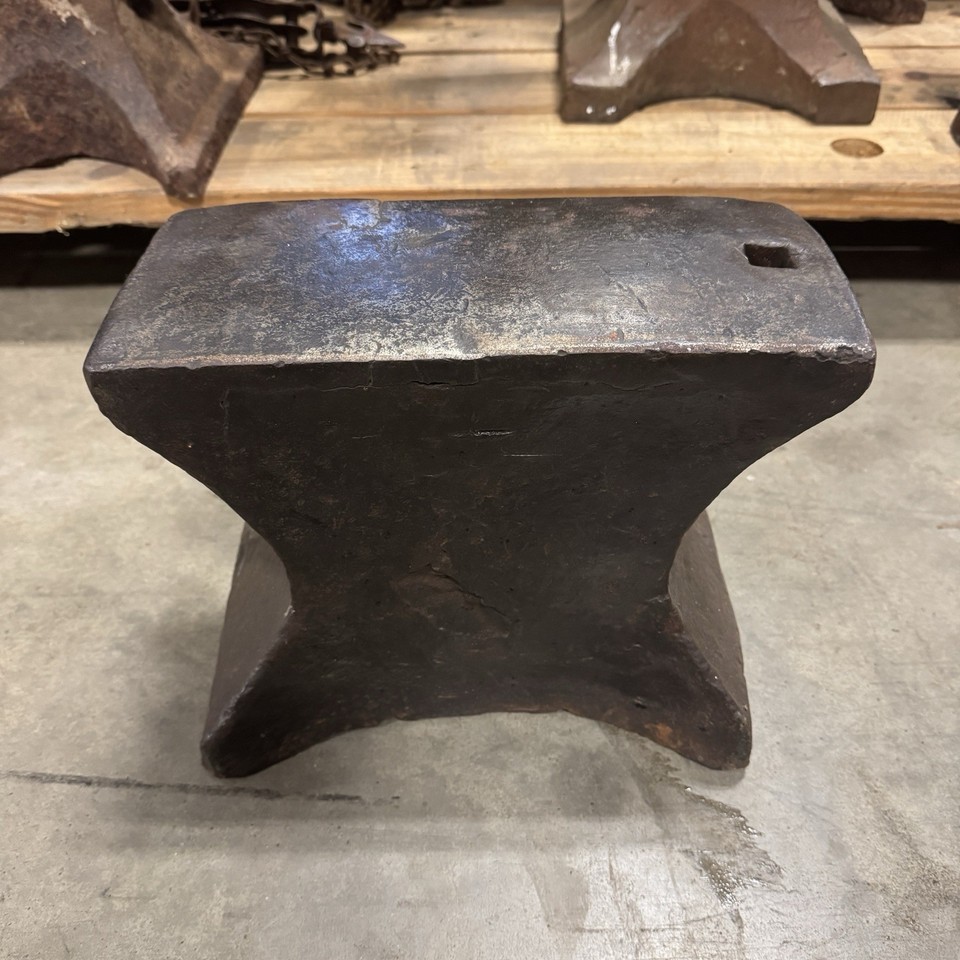 Vintage 145lb Saw Makers Anvil W/ Hardy Rare Very Nice Little Wear ...