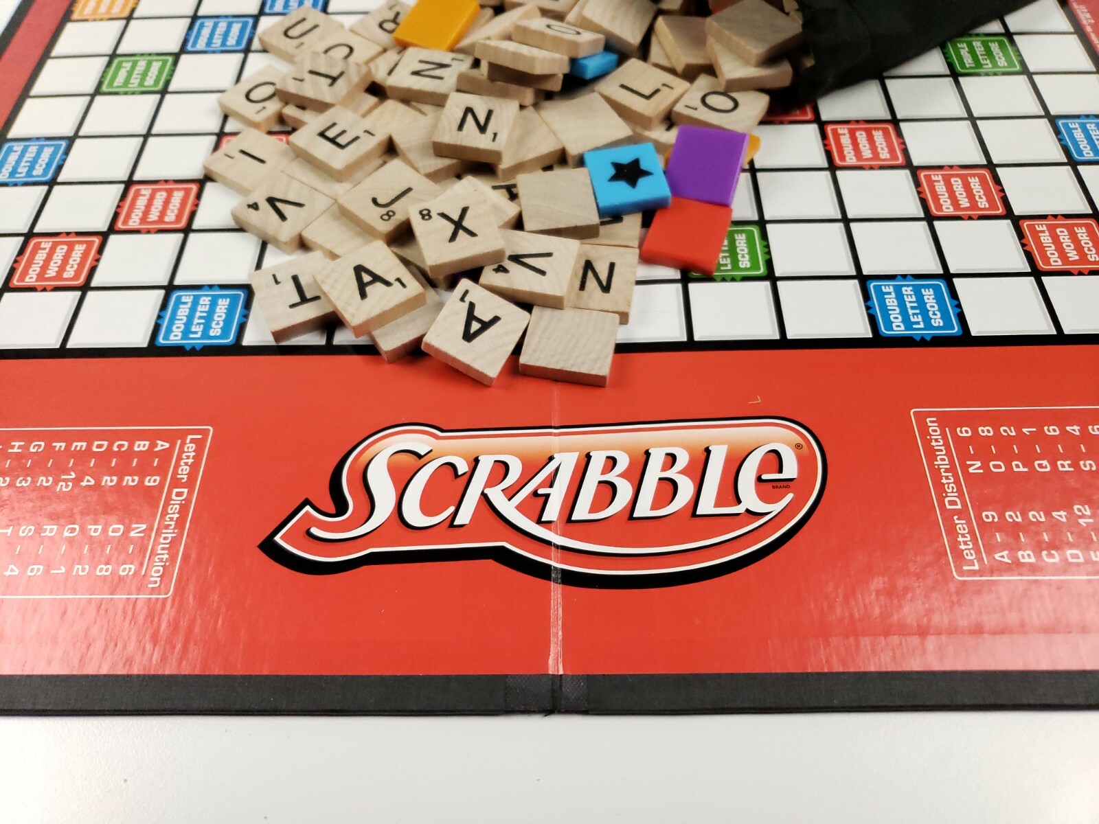 SCRABBLE The Classic Word Game with Power Tiles by Hasbro 2012 Edition ...