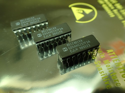 2 x CD54HC257F3A HARRIS CERAMIC 16PIN MILITARY SPEC MULTIPLEXER 54HC257 ...