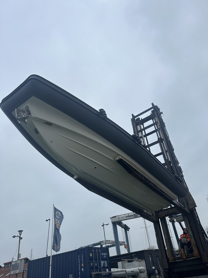 BRIG EAGLE 8 RIB + SUZUKI 300HP DUO PROP BOAT FOR SALE | eBay UK