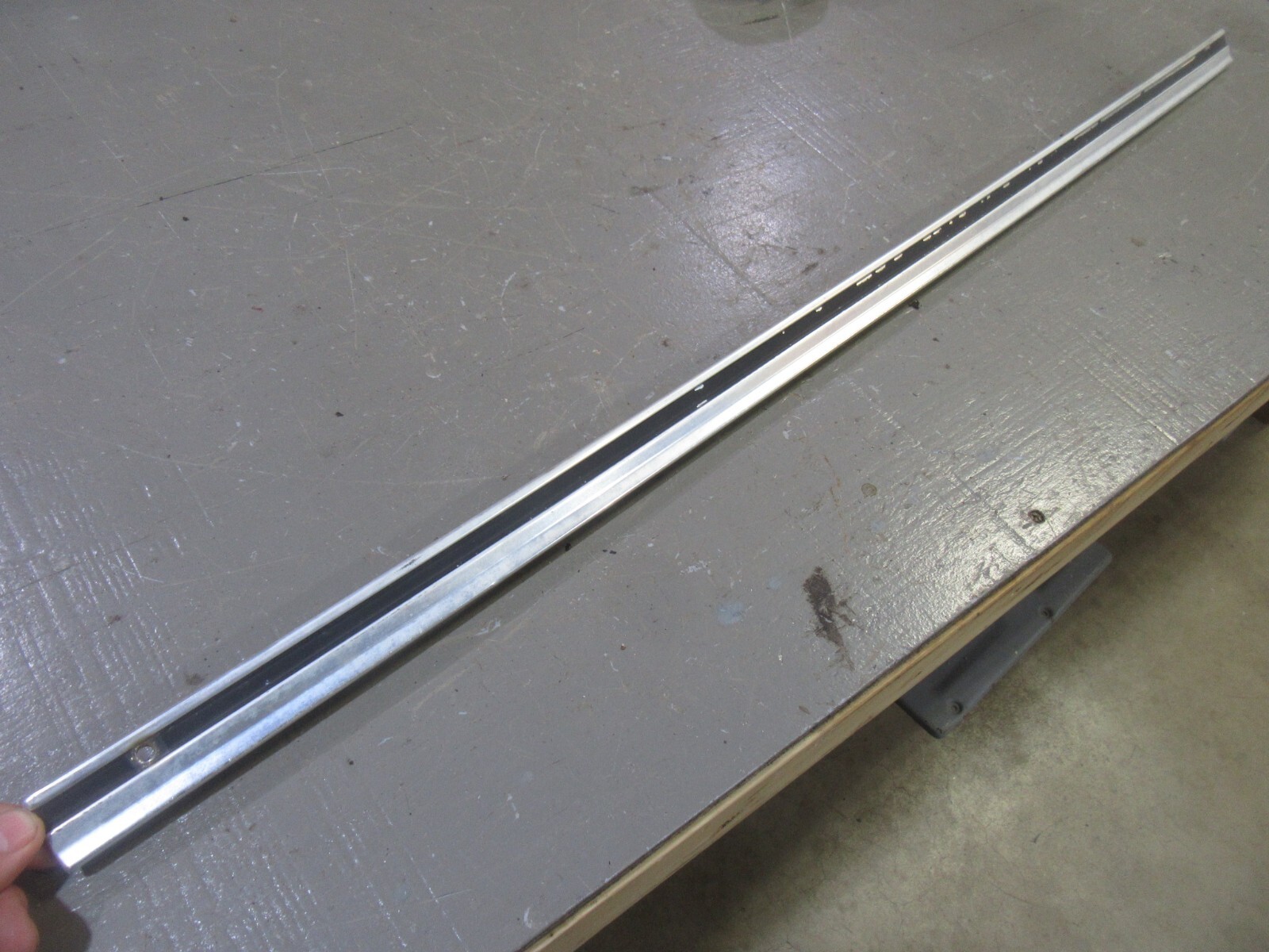 1973-1980 Chevrolet Truck Front Fender Upper Trim Molding Piece 40 Inch ...