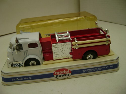 MODEL POWER PLAYART 1:48 SCALE RED WHIT/CAB AMERICAN LA FRANCE PUMPER ...
