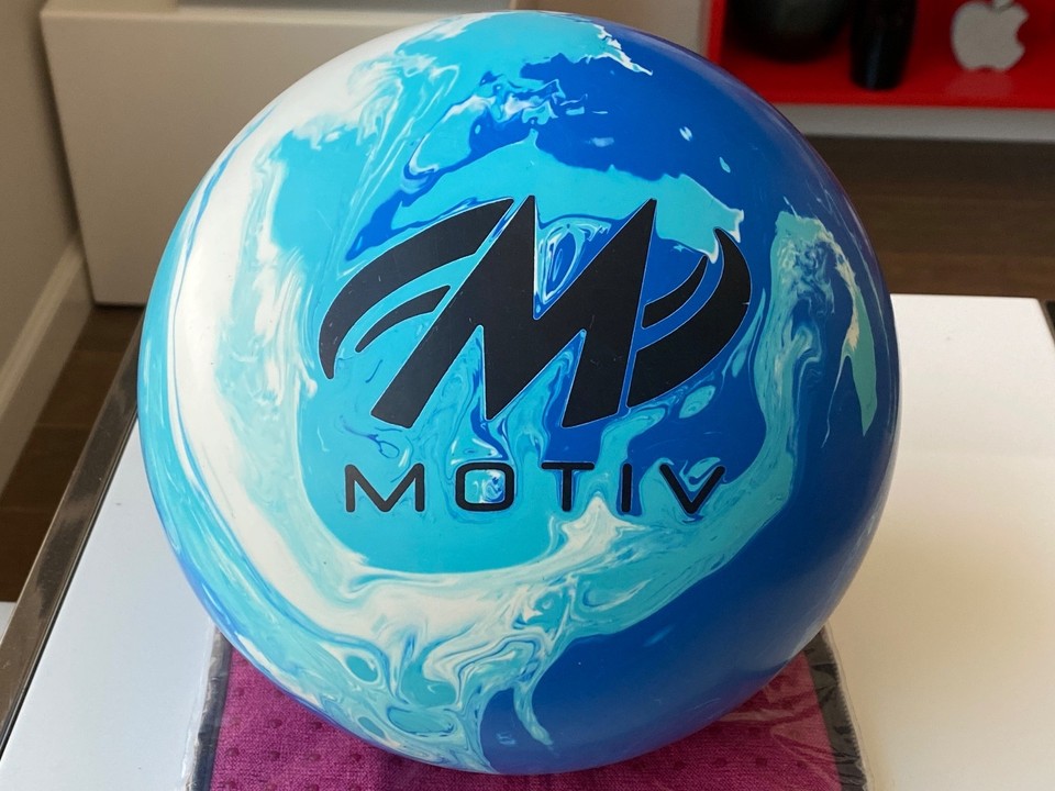 USED LESS THAN 3 GAMES MOTIV Subzero Forge 15 LBS Bowling Ball SINGLE ...