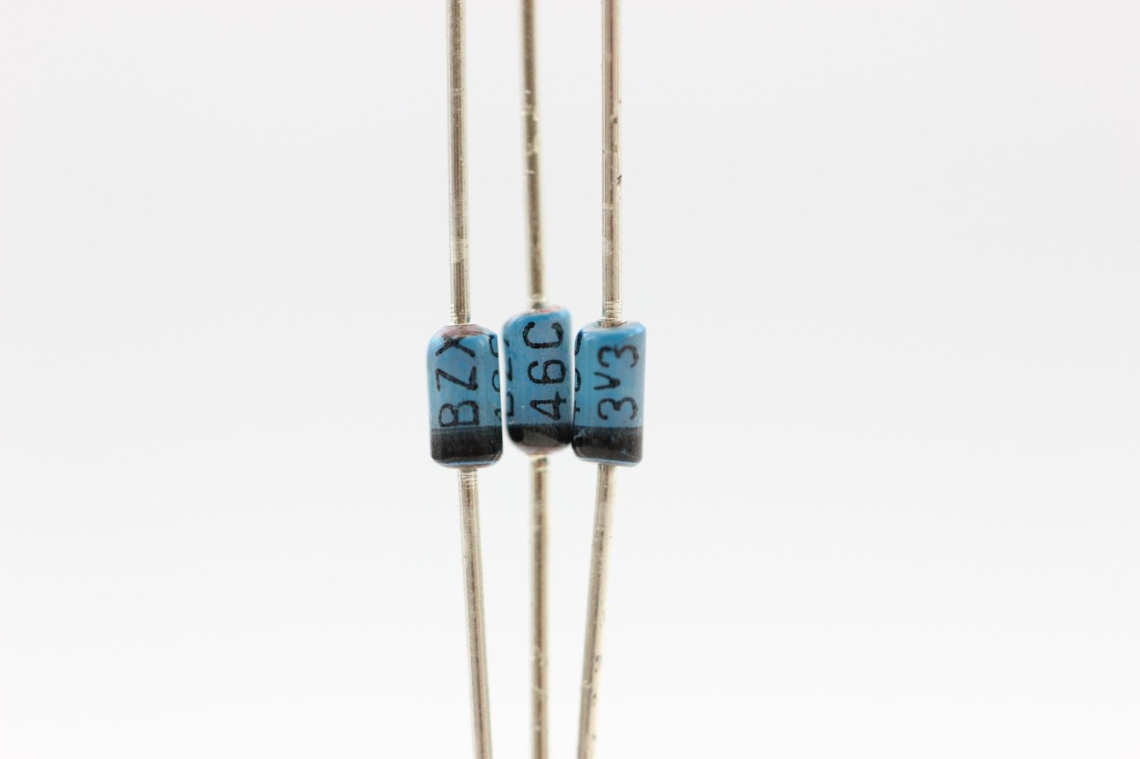 BZX46C 3V3 ZENER DIODE NOS( New Old Stock ) 1PC. C460U2200F200614 | eBay
