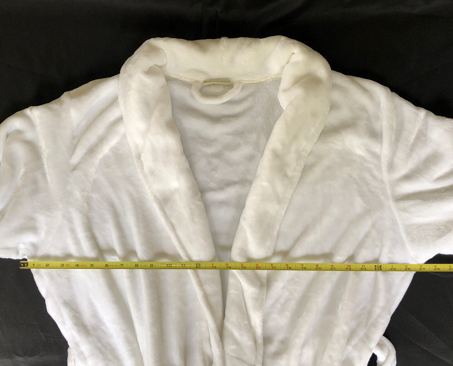 ROBE Pottery Barn Soft Fluffy White Belt Bath Robe Co… - Gem
